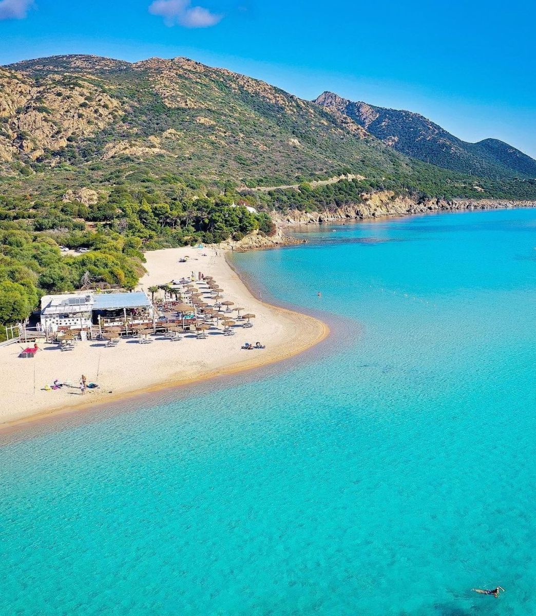 Tuerredda Beach Club - Teulada (CA) - prenotazione online | Spiagge.it