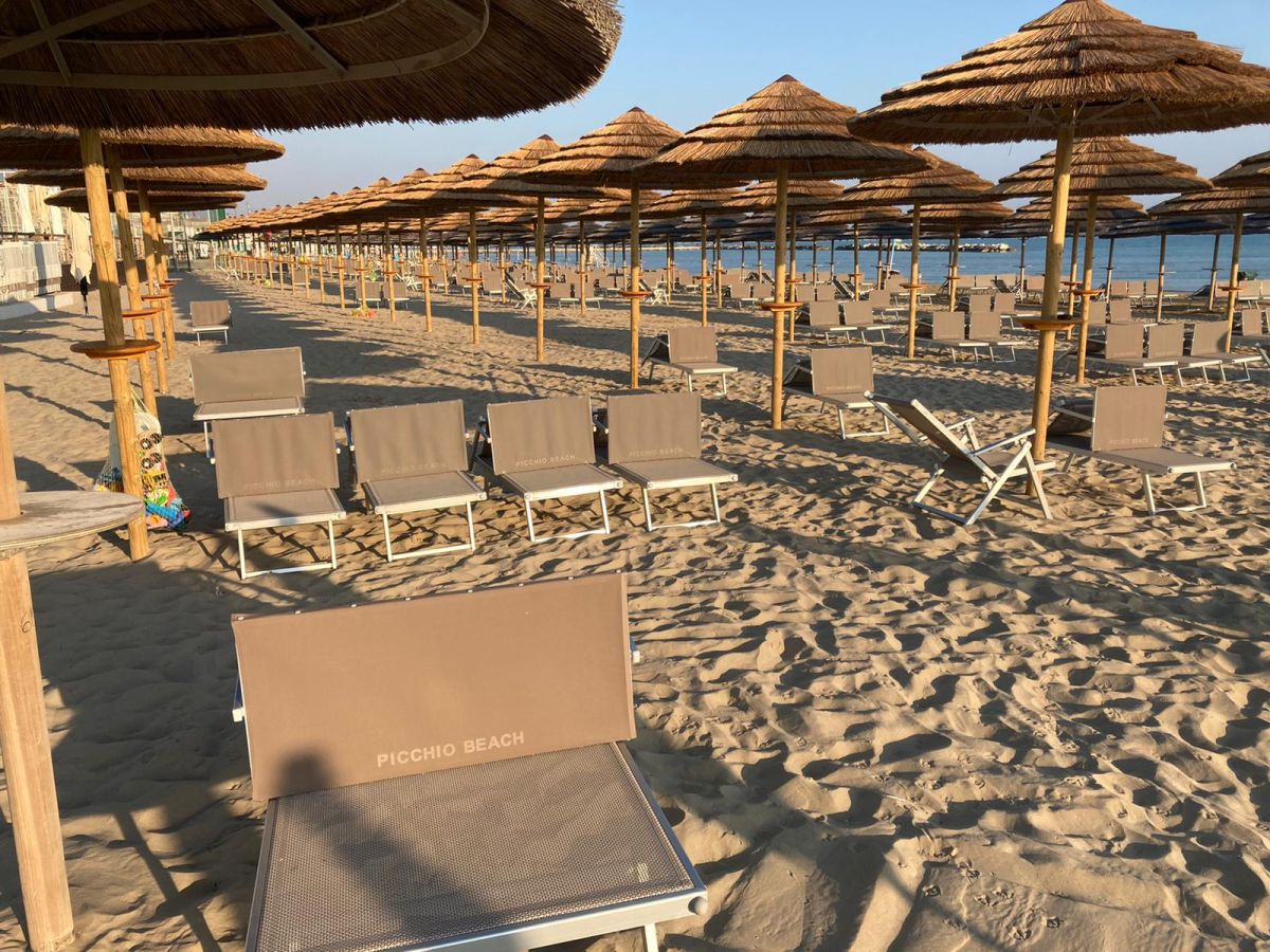 Picchio Beach - Falconara Marittima (AN) - prenotazione online | Spiagge.it