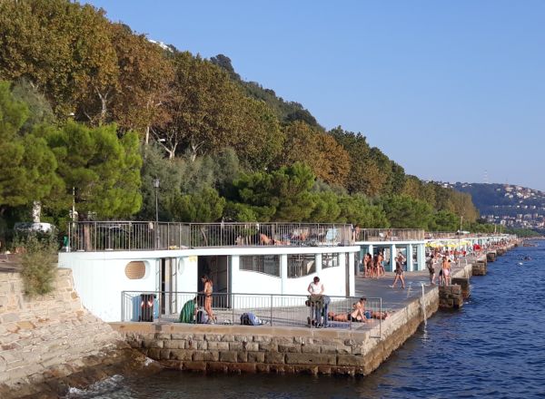 Bagno Ausonia - Trieste (TS) - prenotazione online | Spiagge.it