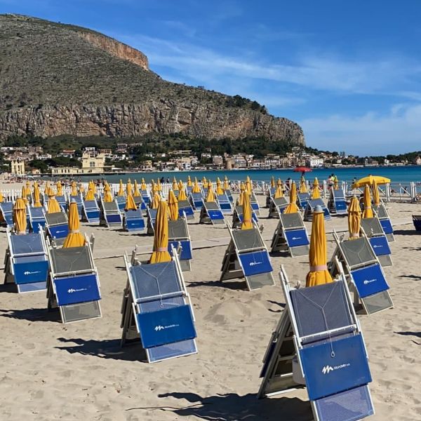 Lido Addaura - Mondello (PA) - prenotazione online | Spiagge.it