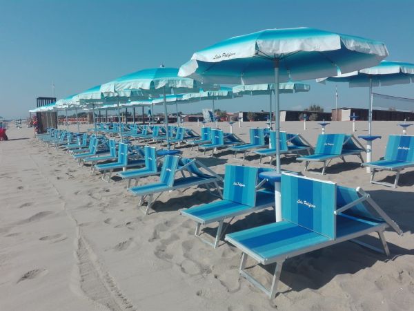 Lido Azzurro - Catania (CT) - prenotazione online | Spiagge.it