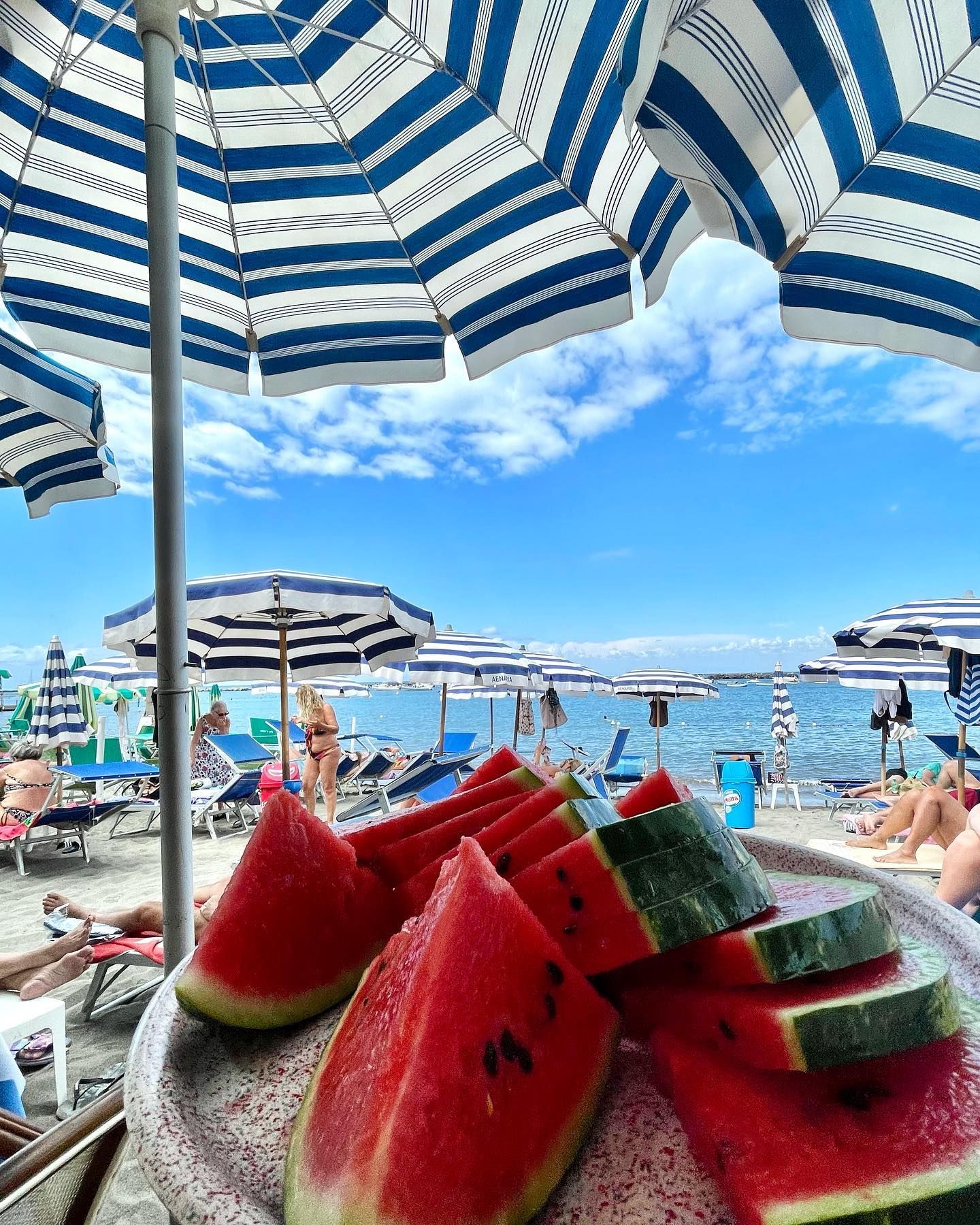 Aenaria Beach - Ischia Isola (NA) - prenotazione online | Spiagge.it