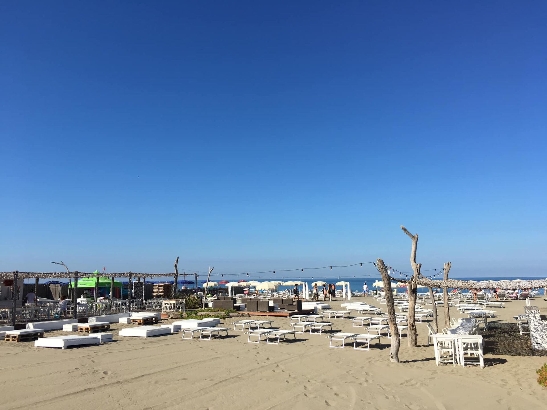 Bagni Blu - Fregene (RM) - prenotazione online | Spiagge.it