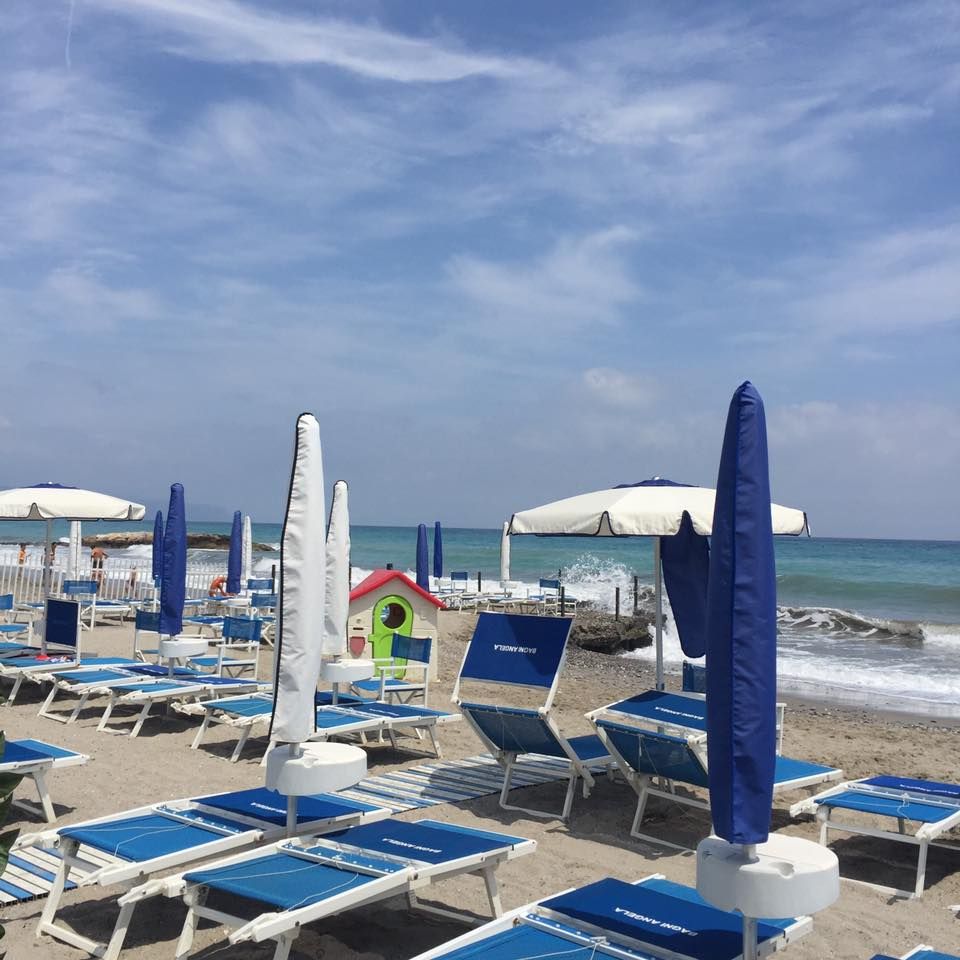 Bagni Angela - Ceriale (SV) - prenotazione online | Spiagge.it