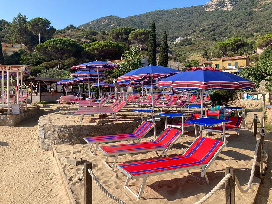 Arenella Beach - Isola del Giglio (GR) - prenotazione online | Spiagge.it