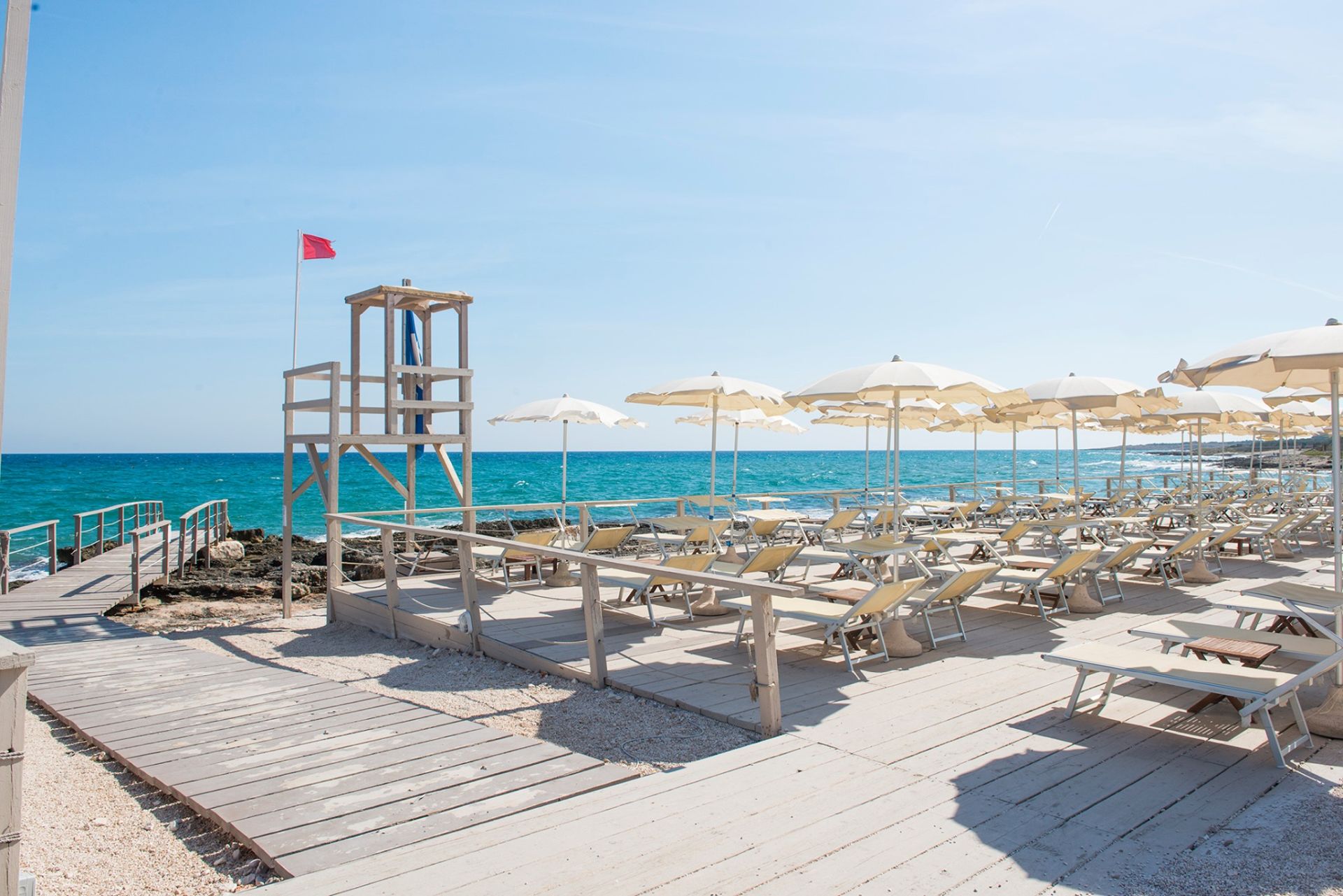 Coco Beach Club - Cozze (BA) - prenotazione online | Spiagge.it