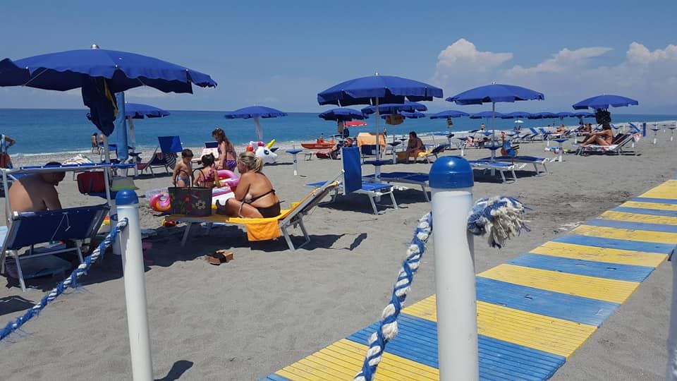 Marina dei Pioppi Beach - Scalea (CS) - prenotazione online | Spiagge.it