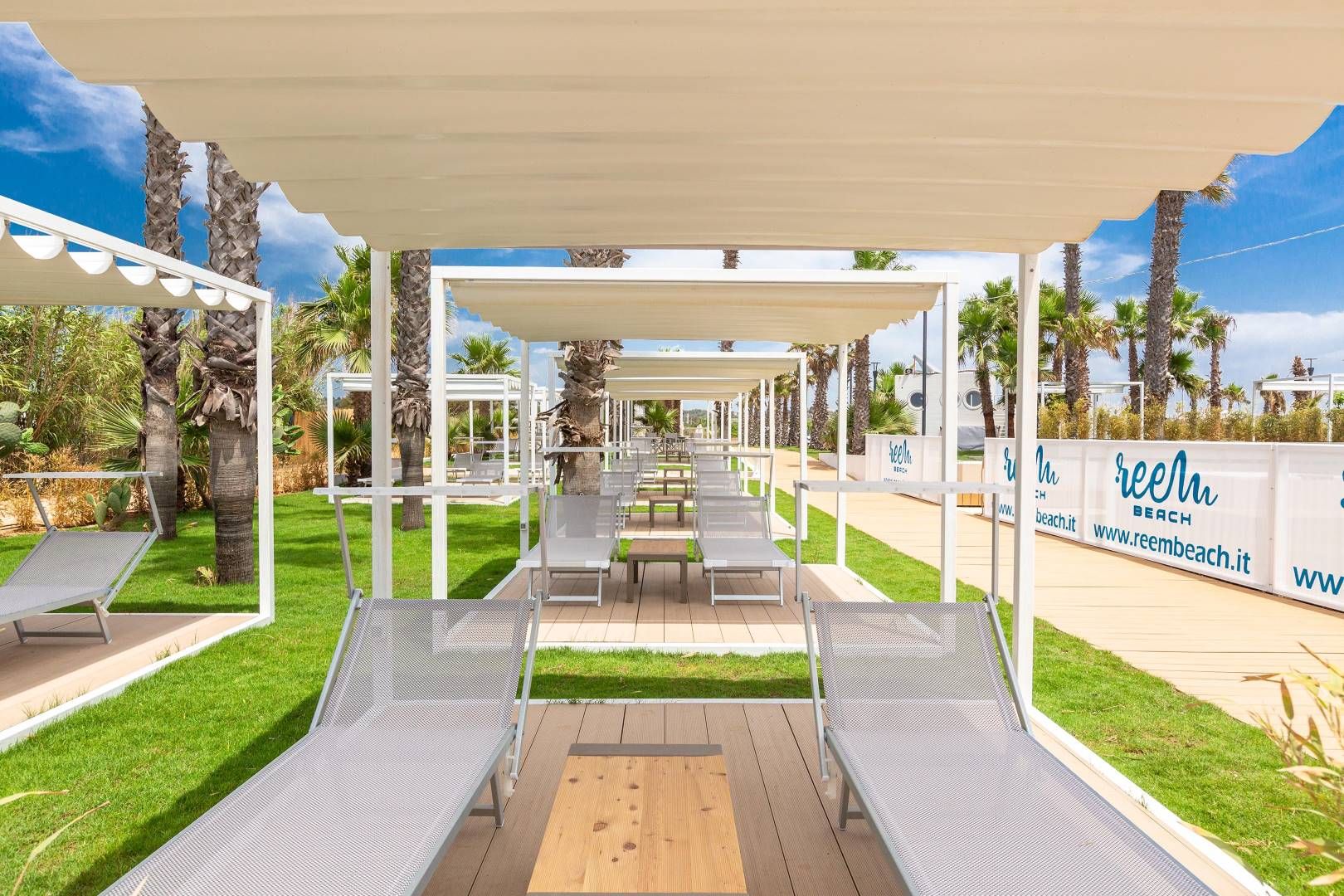 Reem Beach - Pescoluse (LE) - prenotazione online | Spiagge.it