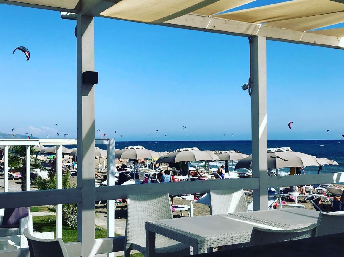 Wave Beach Club - Fondi (LT) - prenotazione online | Spiagge.it